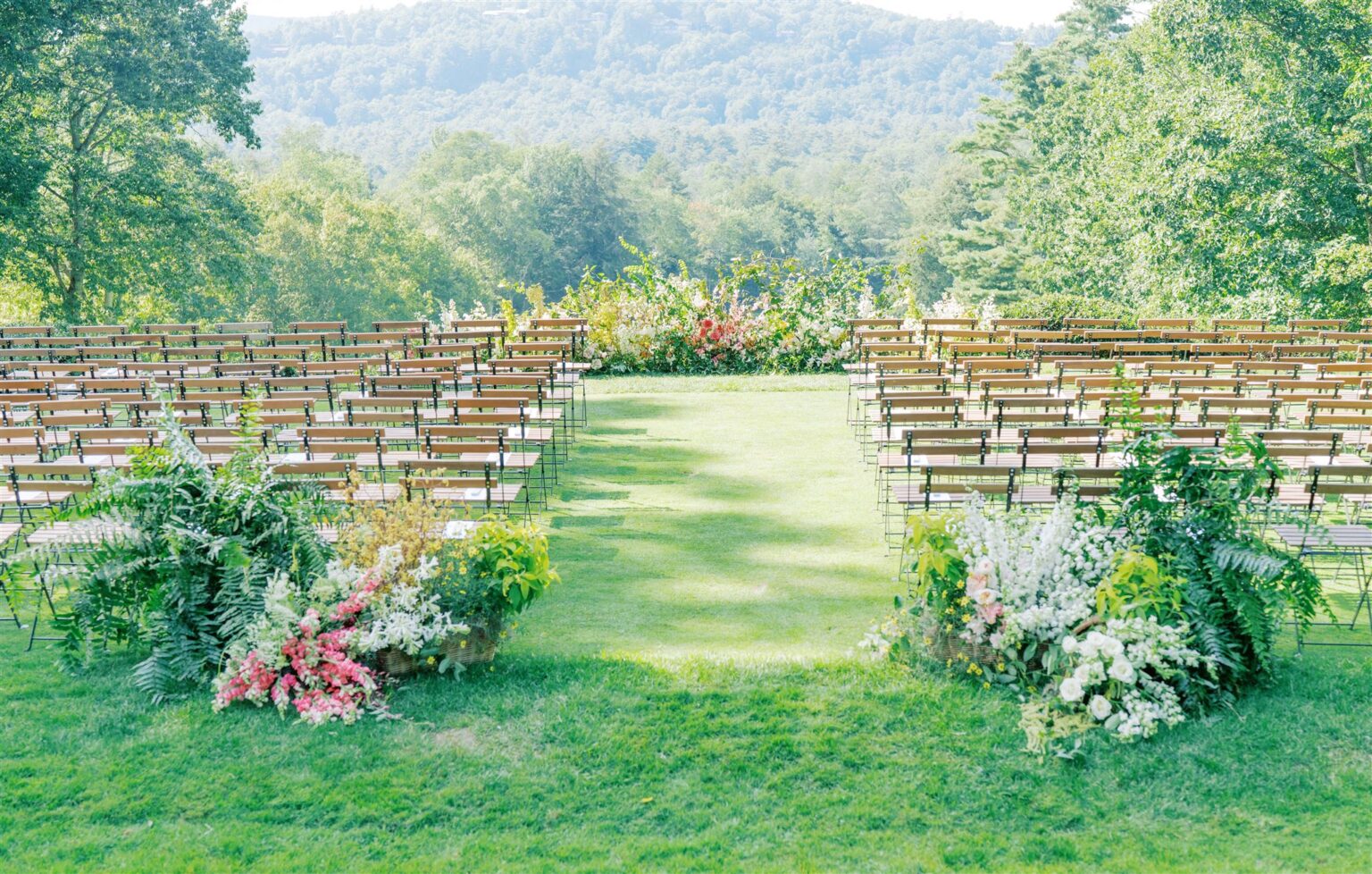 Highlands North Carolina Colorful Summer Wedding - Hannah Forsberg ...